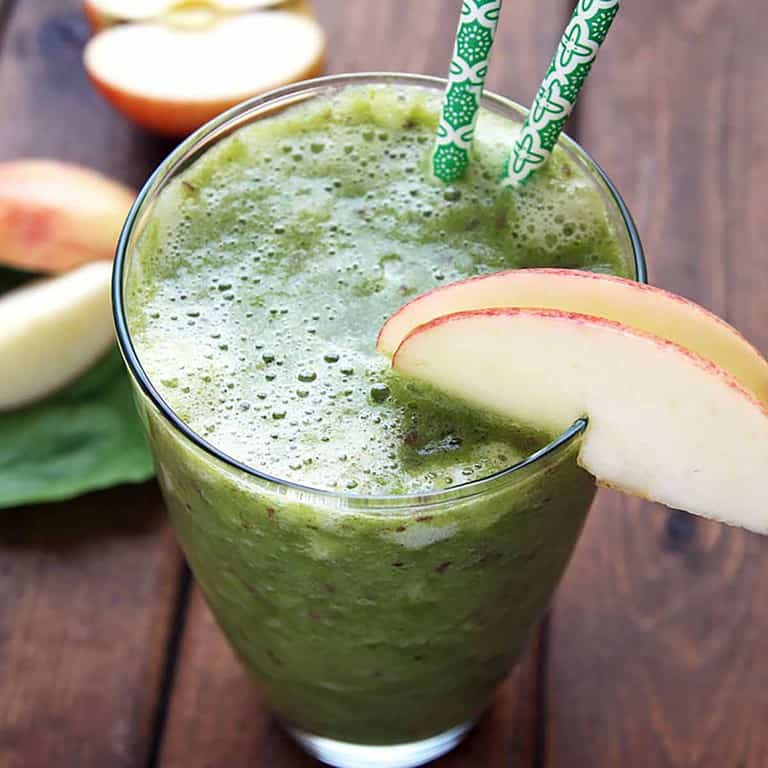 Green Apple Smoothie Recipe » LeelaLicious