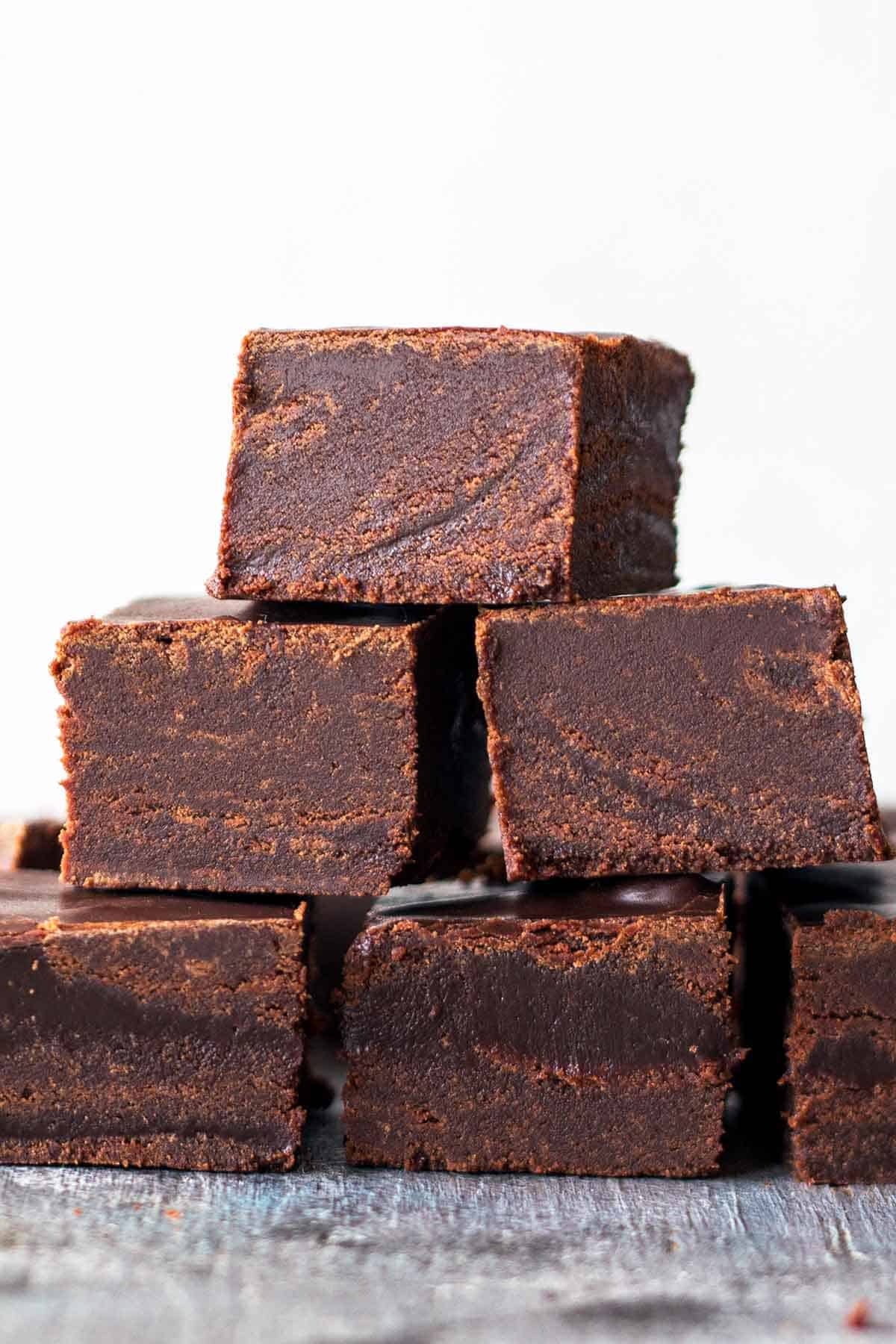 Easy Fudge Recipe » LeelaLicious